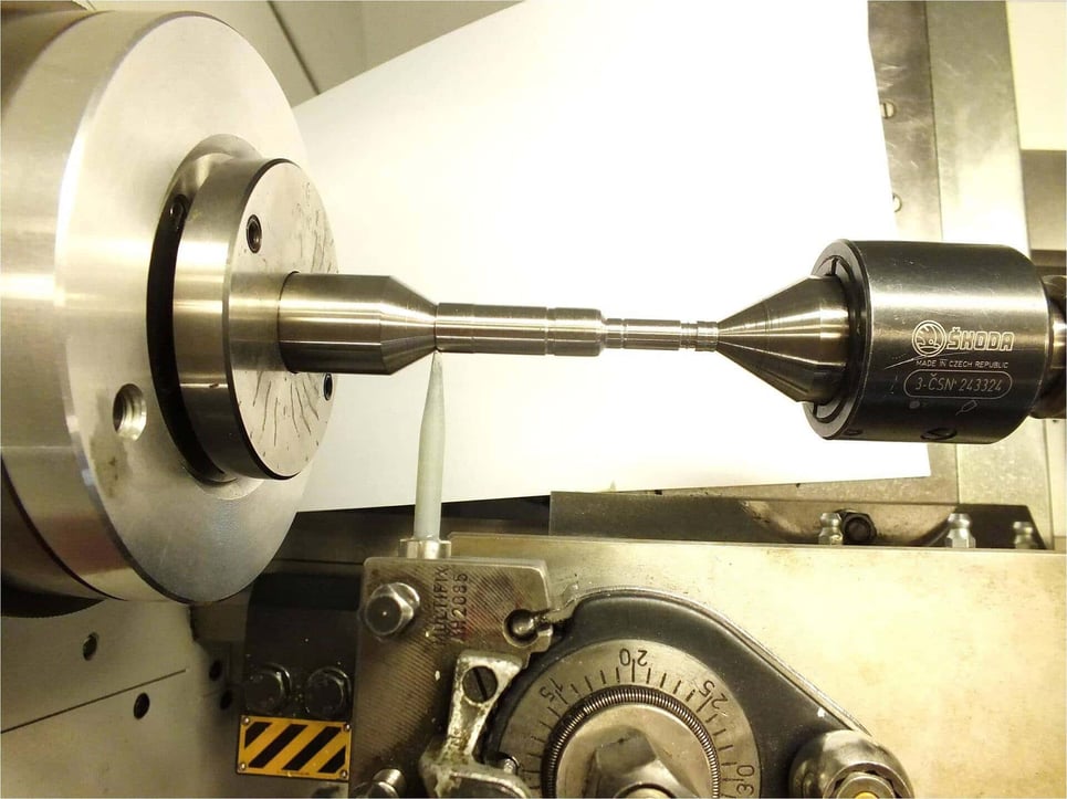 Crack testing of valve housings and valve sleeves with eddy current ...